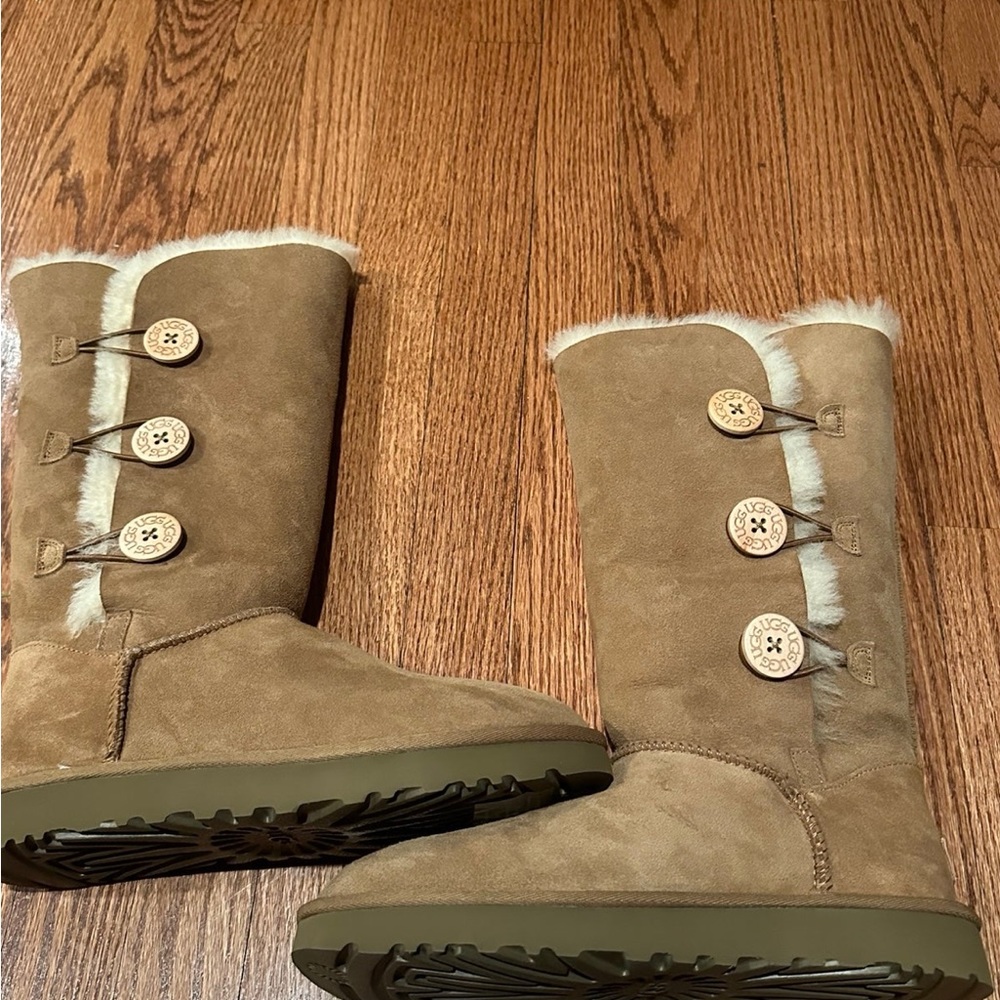 Ugg Bailey Button Triplet - Gem
